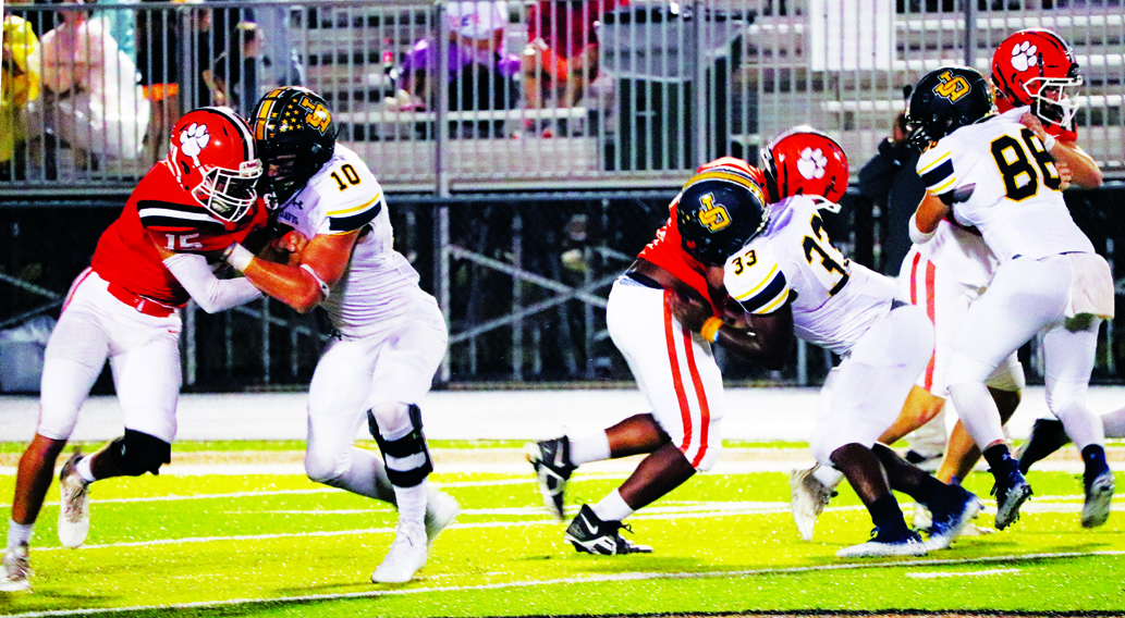 Jackets fall 30-15 to Metter – Jeff Davis Ledger
