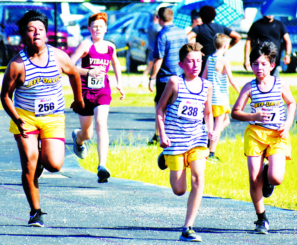 XC Teams run in Bulldog Invitational – Jeff Davis Ledger
