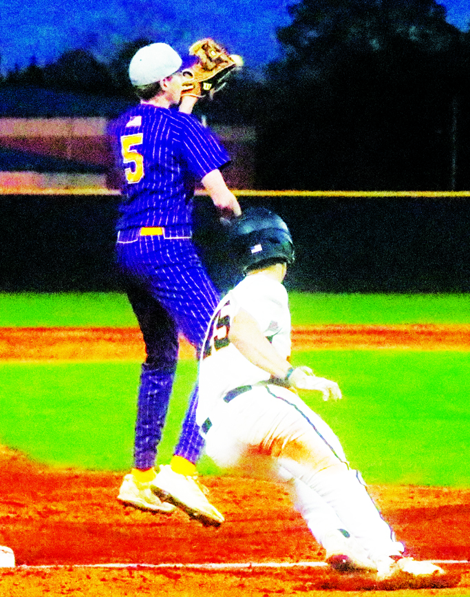 Jackets split with Wayne and TCC – Jeff Davis Ledger